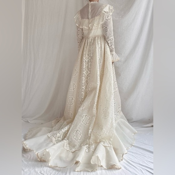 Alfred Angelo | Dresses | Vintage Alfred Angelo Lace Crochet Gown ...